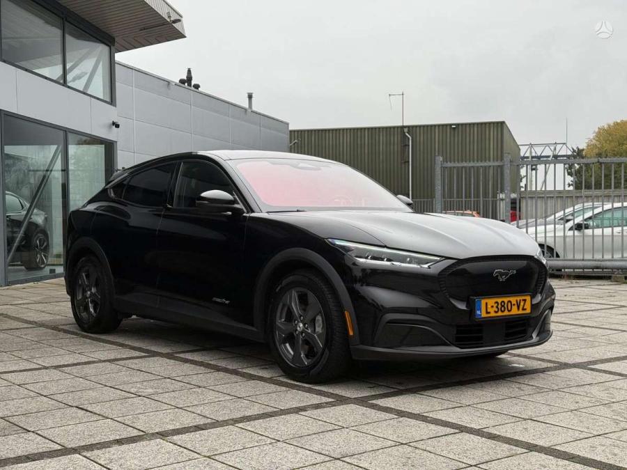 Черный Форд Mustang Mach-E 2021 в Укмерге, объемом двигателя 0.00 л и пробегом 226 тыс. км за 21000 €, фото 8 на AUTOMOTO.COM.LV