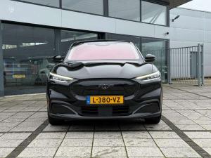 Черный Форд Mustang Mach-E 2021 в Укмерге, объемом двигателя 0.00 л и пробегом 226 тыс. км за 21000 €, фото 9 на AUTOMOTO.COM.LV