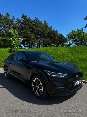 Черный Форд Mustang Mach-E 2022 в Таллин, объемом двигателя 0.00 л и пробегом 77 тыс. км за 29999 €, фото 5 на AUTOMOTO.COM.LV