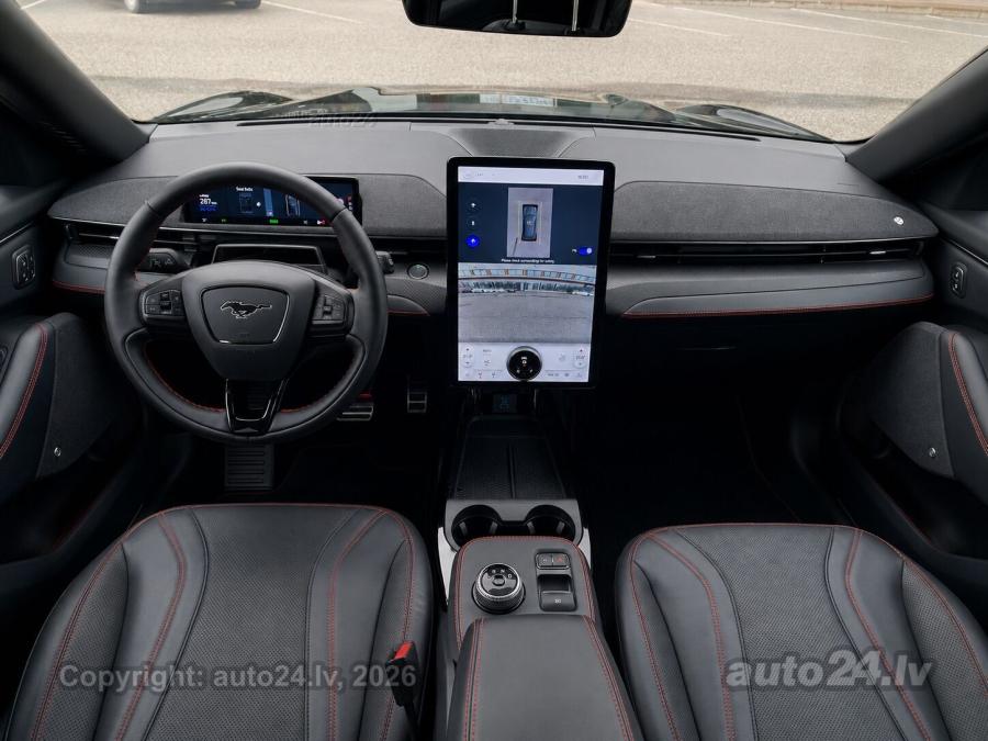 Черный Форд Mustang Mach-E 2022 в Таллин, объемом двигателя 0.00 л и пробегом 77 тыс. км за 29999 €, фото 8 на AUTOMOTO.COM.LV