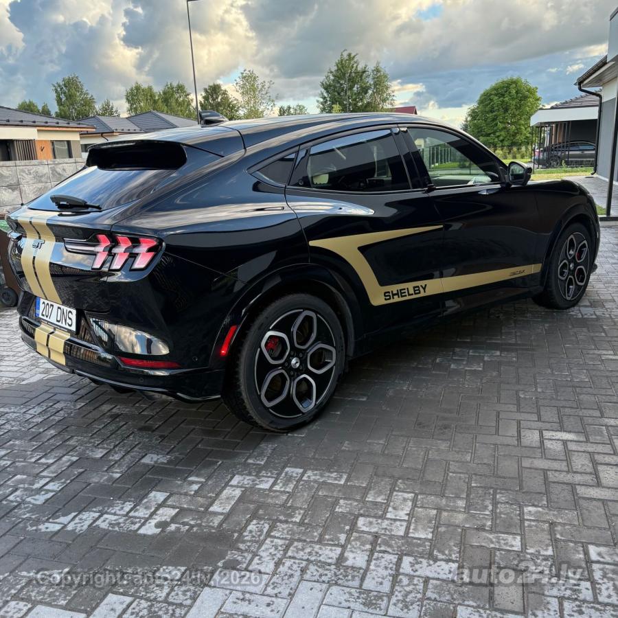 Черный Форд Mustang Mach-E 2023 в Тарту, объемом двигателя 0.00 л и пробегом 28 тыс. км за 29800 €, фото 5 на AUTOMOTO.COM.LV