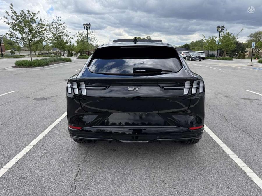 Black Ford Mustang Mach-E 2023 in Kaunas, with an engine capacity of 0.00 L and mileage of 47 thousand km for 22500 €, photo 36 on AUTOMOTO.COM.LV