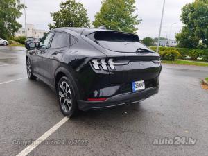 Black Ford Mustang Mach-E 2025 in Maardu, with an engine capacity of 0.00 L and mileage of 1 thousand km for 35000 €, photo 6 on AUTOMOTO.COM.LV