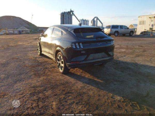 Black Ford Mustang Mach-E 2022 in Klaipeda, with an engine capacity of 0.00 L and mileage of 93 thousand km for 7750 €, photo 3 on AUTOMOTO.COM.LV