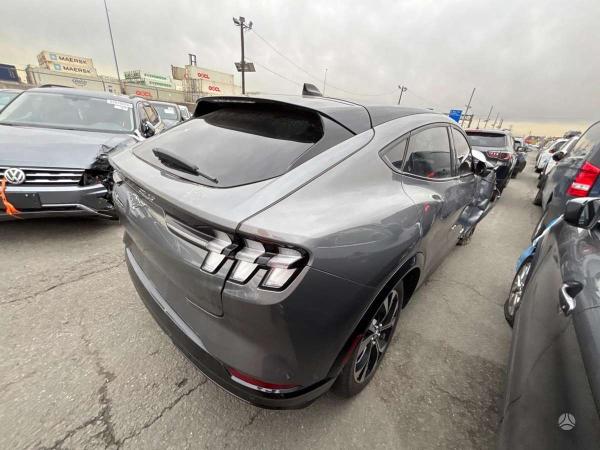 Ford Mustang Mach-E 2023 in Klaipeda, with an engine capacity of 0.00 L and mileage of 15 thousand km for 13500 €, photo 4 on AUTOMOTO.COM.LV