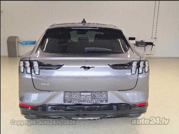 Серый Форд Mustang Mach-E 2021 в Таллин, объемом двигателя 0.00 л и пробегом 85 тыс. км за 31900 €, фото 5 на AUTOMOTO.COM.LV