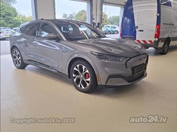 Серый Форд Mustang Mach-E 2021 в Таллин, объемом двигателя 0.00 л и пробегом 85 тыс. км за 31900 €, фото 6 на AUTOMOTO.COM.LV