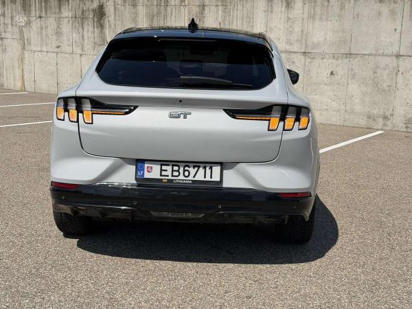 Pelēks Ford Mustang Mach-E 2021 Viļņa, ar dzinēja tilpumu 0.00 L un nobraukumu 94 tūkst. km par 28000 €, foto 9 vietnē AUTOMOTO.COM.LV