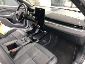 Pelēks Ford Mustang Mach-E 2023 Klaipėda, ar dzinēja tilpumu 0.00 L un nobraukumu 22 tūkst. km par 36000 €, foto 15 vietnē AUTOMOTO.COM.LV