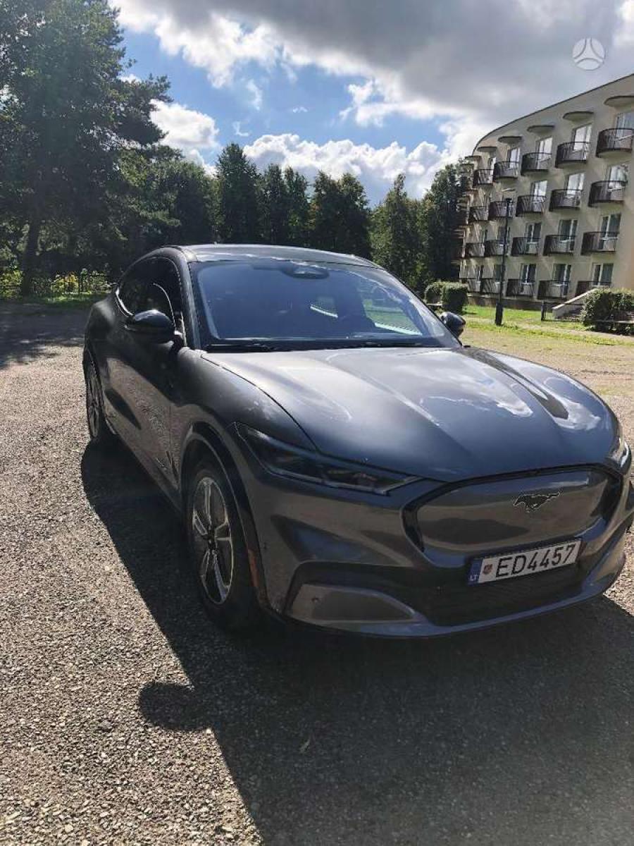 Серый Форд Mustang Mach-E 2023 в Паланга, объемом двигателя 0.00 л и пробегом 52 тыс. км за 27500 €, фото 6 на AUTOMOTO.COM.LV