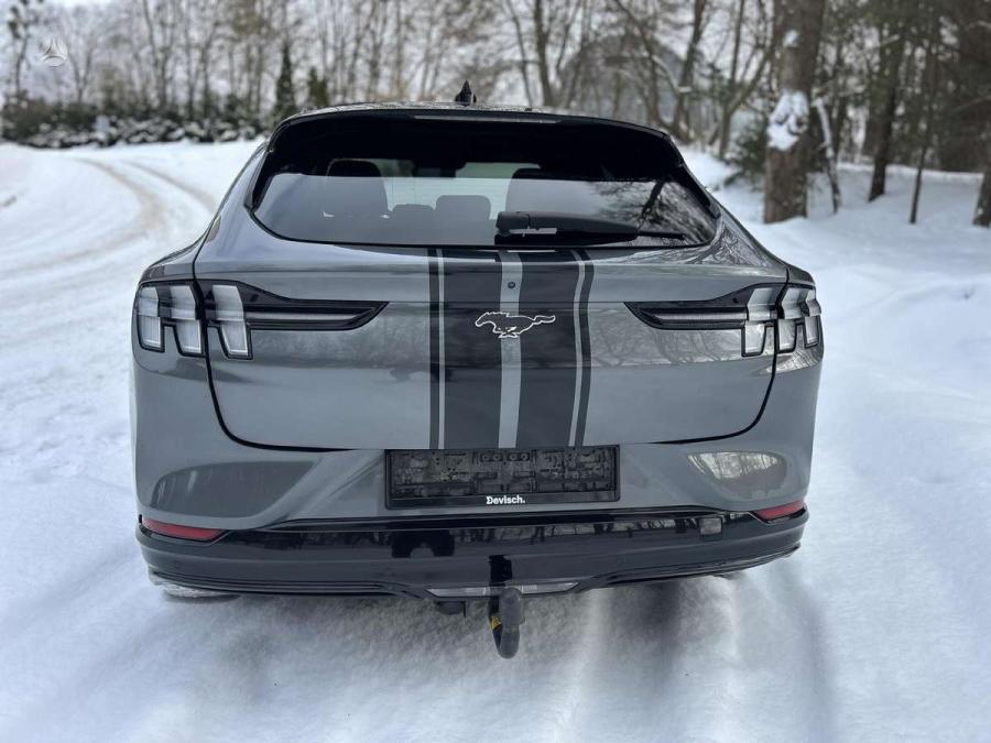 Grey Ford Mustang Mach-E 2021 in Prienai, with an engine capacity of 0.00 L and mileage of 53 thousand km for 18700 €, photo 4 on AUTOMOTO.COM.LV