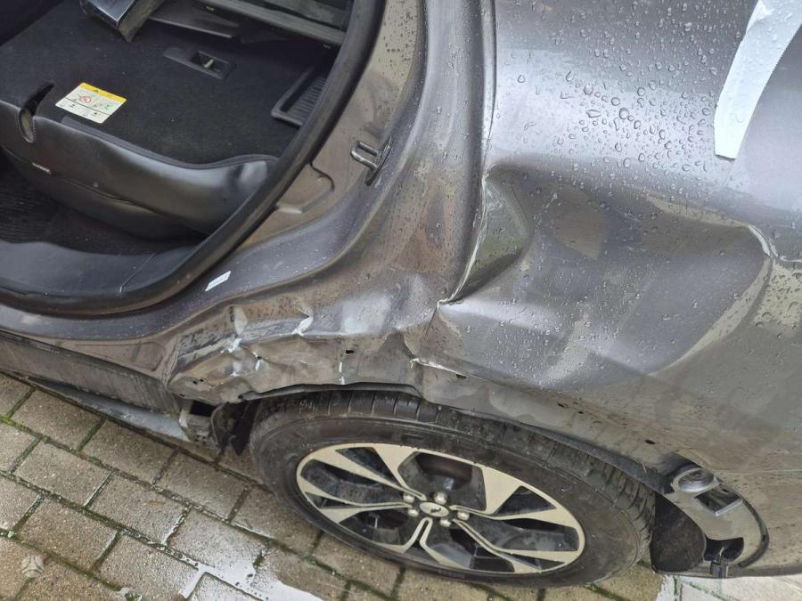 Pelēks Ford Mustang Mach-E 2021 Kretinga, ar dzinēja tilpumu 0.00 L un nobraukumu 125 tūkst. km par 13500 €, foto 6 vietnē AUTOMOTO.COM.LV