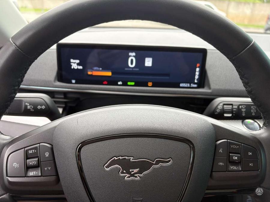 Grey Ford Mustang Mach-E 2022 in Kaunas, with an engine capacity of 0.00 L and mileage of 65 thousand km for 25600 €, photo 15 on AUTOMOTO.COM.LV