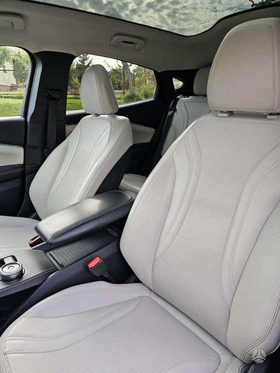 Pelēks Ford Mustang Mach-E 2022 Viļņa, ar dzinēja tilpumu 0.00 L un nobraukumu 61 tūkst. km par 24900 €, foto 20 vietnē AUTOMOTO.COM.LV