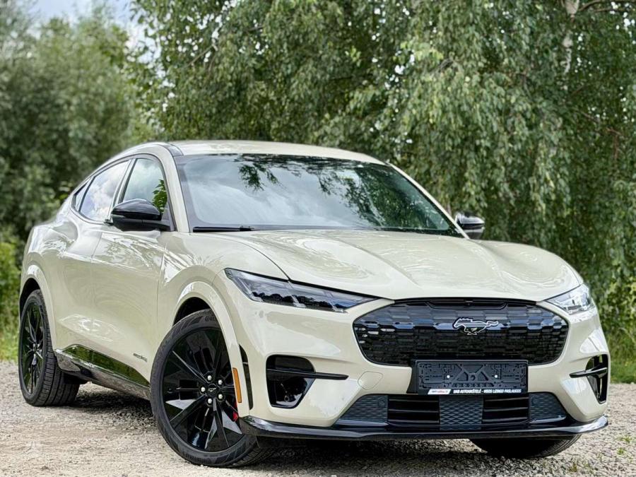 Ford Mustang Mach-E 2025 Šauļi, ar dzinēja tilpumu 0.00 L un nobraukumu 1 tūkst. km par 49610 €, foto 3 vietnē AUTOMOTO.COM.LV