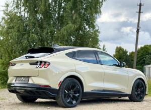 Ford Mustang Mach-E 2025 Šauļi, ar dzinēja tilpumu 0.00 L un nobraukumu 1 tūkst. km par 49610 €, foto 5 vietnē AUTOMOTO.COM.LV