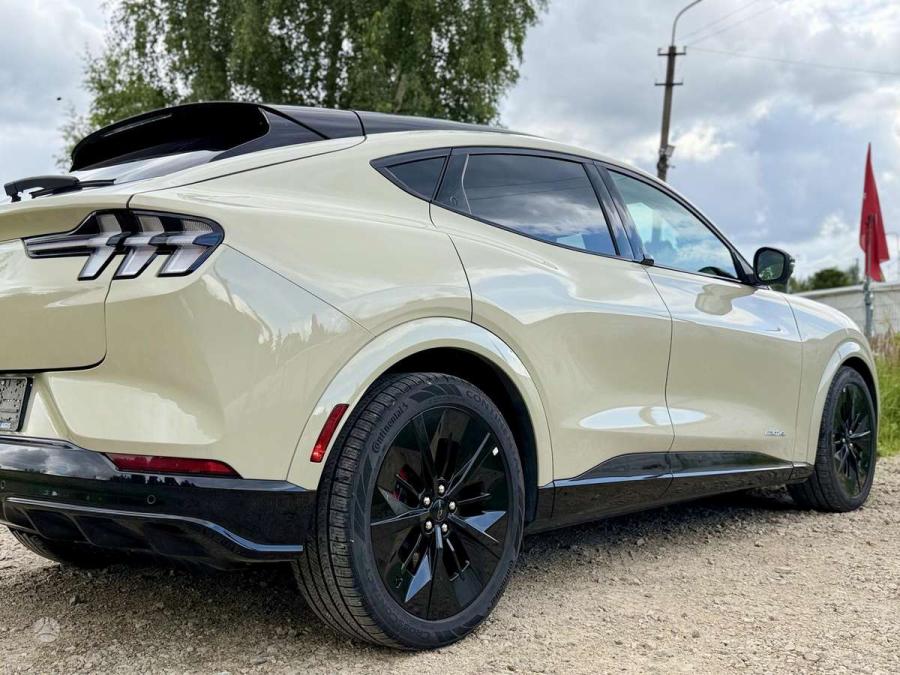 Ford Mustang Mach-E 2025 Šauļi, ar dzinēja tilpumu 0.00 L un nobraukumu 1 tūkst. km par 49610 €, foto 13 vietnē AUTOMOTO.COM.LV