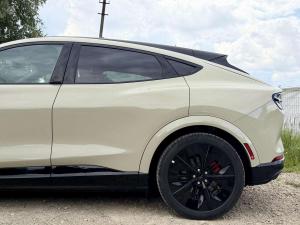 Ford Mustang Mach-E 2025 Šauļi, ar dzinēja tilpumu 0.00 L un nobraukumu 1 tūkst. km par 49610 €, foto 17 vietnē AUTOMOTO.COM.LV