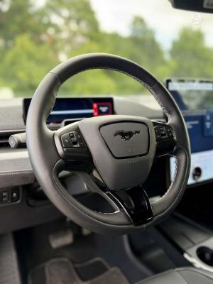 Ford Mustang Mach-E 2025 Šauļi, ar dzinēja tilpumu 0.00 L un nobraukumu 1 tūkst. km par 49610 €, foto 24 vietnē AUTOMOTO.COM.LV