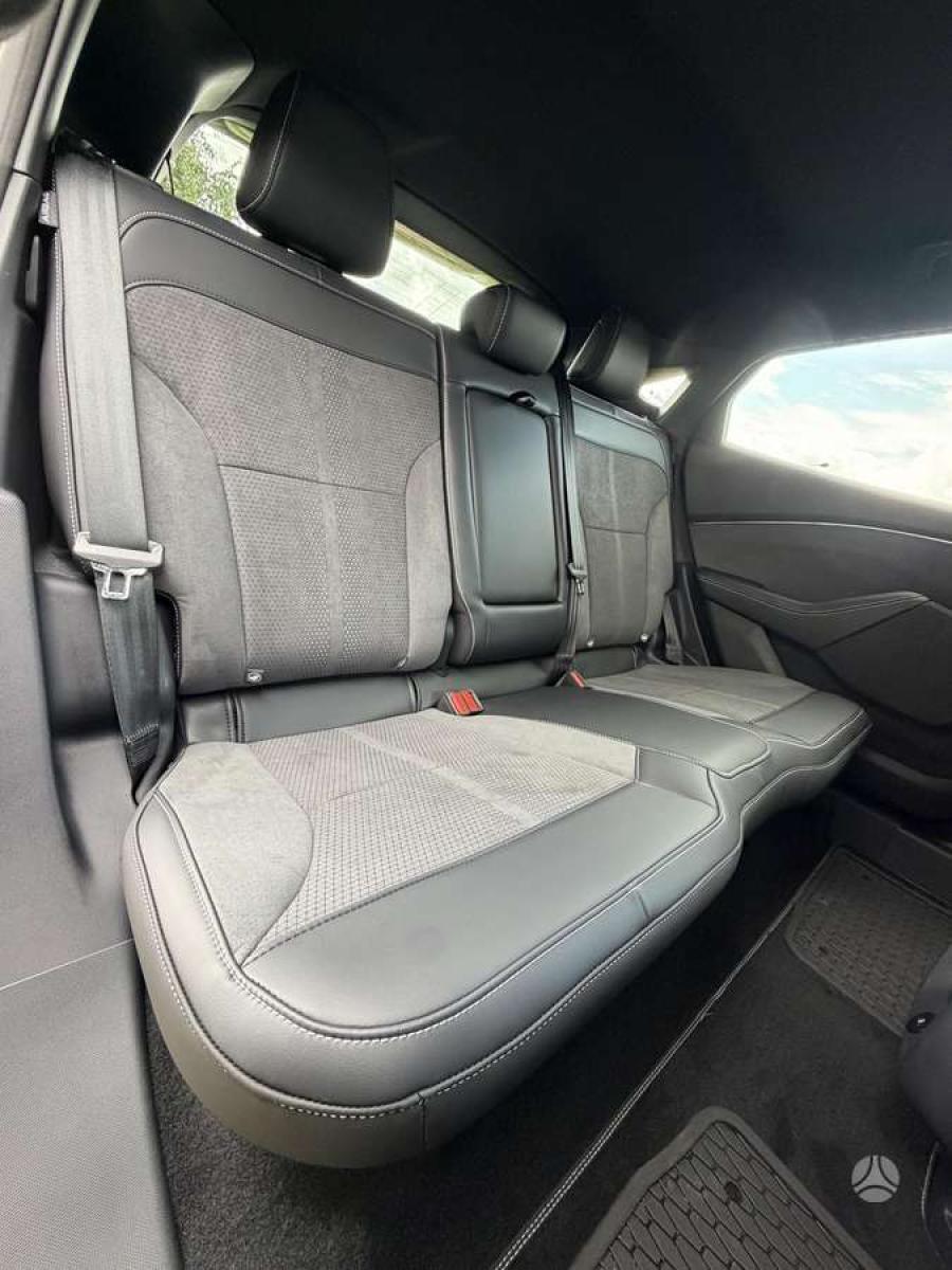 Ford Mustang Mach-E 2025 Šauļi, ar dzinēja tilpumu 0.00 L un nobraukumu 1 tūkst. km par 49610 €, foto 31 vietnē AUTOMOTO.COM.LV