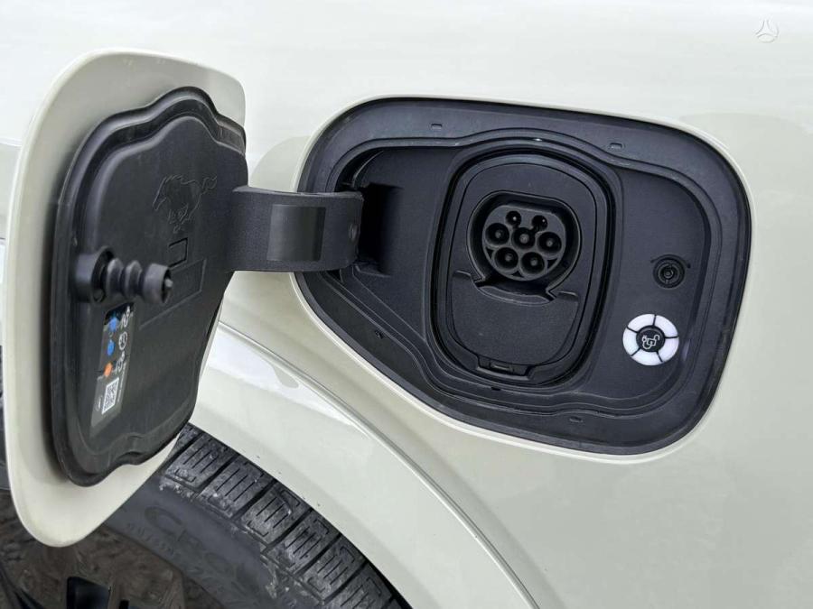 Ford Mustang Mach-E 2025 Šauļi, ar dzinēja tilpumu 0.00 L un nobraukumu 1 tūkst. km par 49610 €, foto 43 vietnē AUTOMOTO.COM.LV