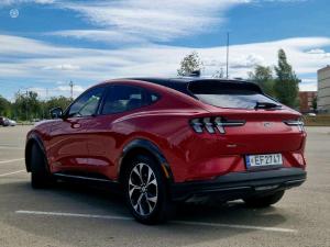 Sarkans Ford Mustang Mach-E 2021 Šauļi, ar dzinēja tilpumu 0.00 L un nobraukumu 126 tūkst. km par 22000 €, foto 3 vietnē AUTOMOTO.COM.LV