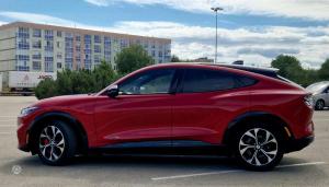 Sarkans Ford Mustang Mach-E 2021 Šauļi, ar dzinēja tilpumu 0.00 L un nobraukumu 126 tūkst. km par 22000 €, foto 5 vietnē AUTOMOTO.COM.LV
