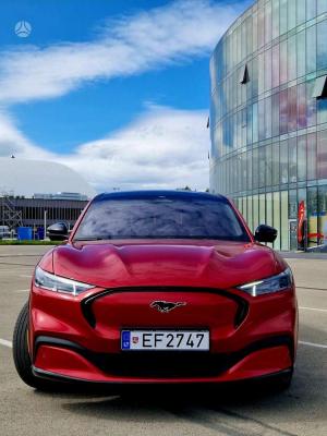 Sarkans Ford Mustang Mach-E 2021 Šauļi, ar dzinēja tilpumu 0.00 L un nobraukumu 126 tūkst. km par 22000 €, foto 9 vietnē AUTOMOTO.COM.LV