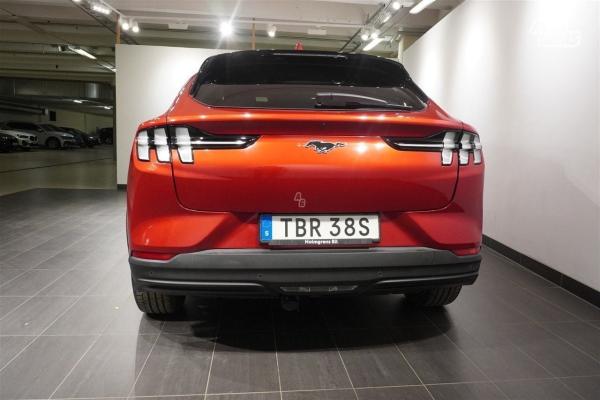 Sarkans Ford Mustang Mach-E 2022 Kauņa, ar dzinēja tilpumu 0.00 L un nobraukumu 57 tūkst. km par 34874 €, foto 6 vietnē AUTOMOTO.COM.LV