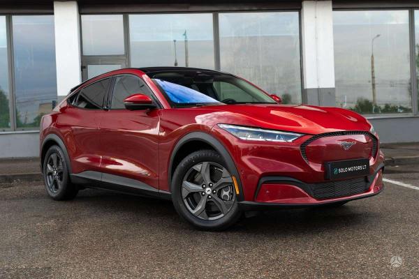 Красный Форд Mustang Mach-E 2022 в Вильнюс, объемом двигателя 0.00 л и пробегом 79 тыс. км за 26950 €, фото 1 на AUTOMOTO.COM.LV