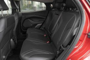 Sarkans Ford Mustang Mach-E 2022 Viļņa, ar dzinēja tilpumu 0.00 L un nobraukumu 79 tūkst. km par 26950 €, foto 10 vietnē AUTOMOTO.COM.LV