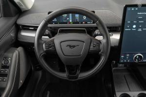 Sarkans Ford Mustang Mach-E 2022 Viļņa, ar dzinēja tilpumu 0.00 L un nobraukumu 79 tūkst. km par 26950 €, foto 15 vietnē AUTOMOTO.COM.LV