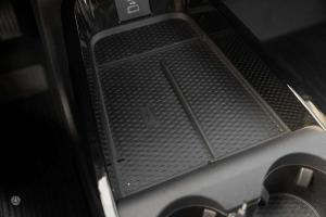 Sarkans Ford Mustang Mach-E 2022 Viļņa, ar dzinēja tilpumu 0.00 L un nobraukumu 79 tūkst. km par 26950 €, foto 25 vietnē AUTOMOTO.COM.LV
