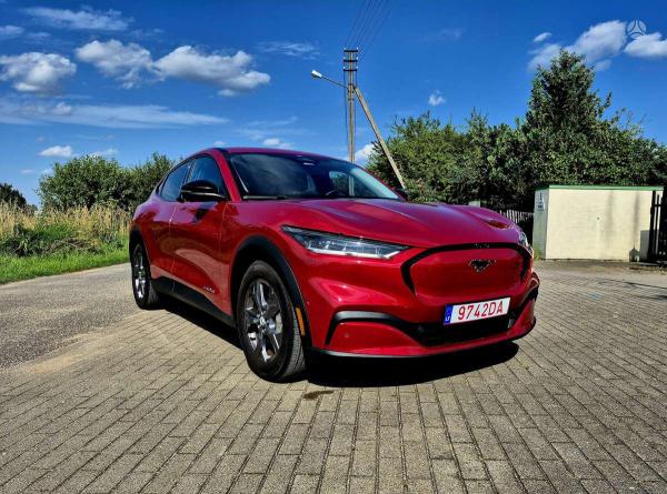 Красный Форд Mustang Mach-E 2024 в Вильнюс, объемом двигателя 0.00 л и пробегом 20 тыс. км за 24999 €, фото 6 на AUTOMOTO.COM.LV