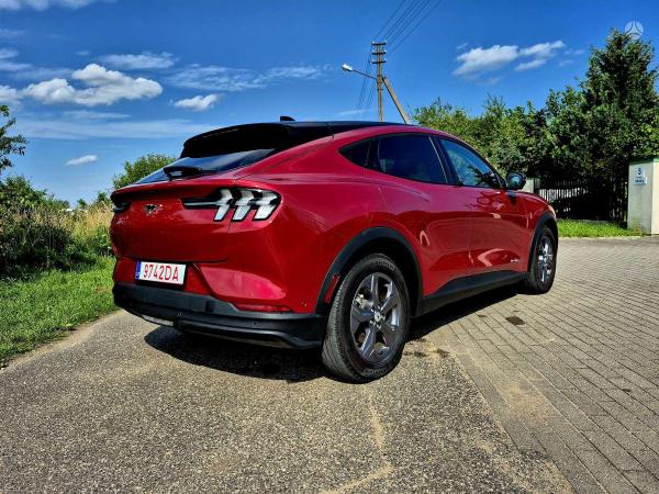 Красный Форд Mustang Mach-E 2024 в Вильнюс, объемом двигателя 0.00 л и пробегом 20 тыс. км за 24999 €, фото 7 на AUTOMOTO.COM.LV
