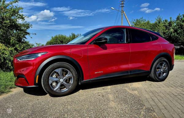 Красный Форд Mustang Mach-E 2024 в Вильнюс, объемом двигателя 0.00 л и пробегом 20 тыс. км за 24999 €, фото 10 на AUTOMOTO.COM.LV