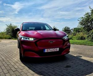 Красный Форд Mustang Mach-E 2024 в Вильнюс, объемом двигателя 0.00 л и пробегом 20 тыс. км за 24999 €, фото 12 на AUTOMOTO.COM.LV