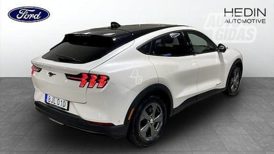 Белый Форд Mustang Mach-E 2021 в Каунас, объемом двигателя 0.00 л и пробегом 99 тыс. км за 36709 €, фото 2 на AUTOMOTO.COM.LV