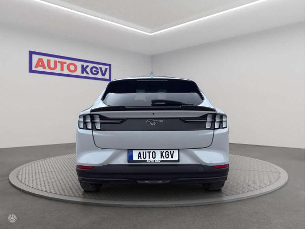 White Ford Mustang Mach-E 2021 in Kaunas, with an engine capacity of 0.00 L and mileage of 94 thousand km for 27999 €, photo 4 on AUTOMOTO.COM.LV