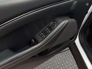 Белый Форд Mustang Mach-E 2021 в Каунас, объемом двигателя 0.00 л и пробегом 94 тыс. км за 27999 €, фото 14 на AUTOMOTO.COM.LV