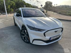 Белый Форд Mustang Mach-E 2021 в Мариямполе, объемом двигателя 0.00 л и пробегом 95 тыс. км за 29500 €, фото 7 на AUTOMOTO.COM.LV