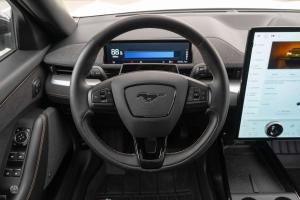 Белый Форд Mustang Mach-E 2023 в Вильнюс, объемом двигателя 0.00 л и пробегом 16 тыс. км за 34500 €, фото 16 на AUTOMOTO.COM.LV