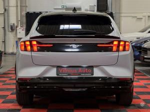 White Ford Mustang Mach-E 2023 in Vilnius, with an engine capacity of 0.00 L and mileage of 19 thousand km for 32990 €, photo 6 on AUTOMOTO.COM.LV