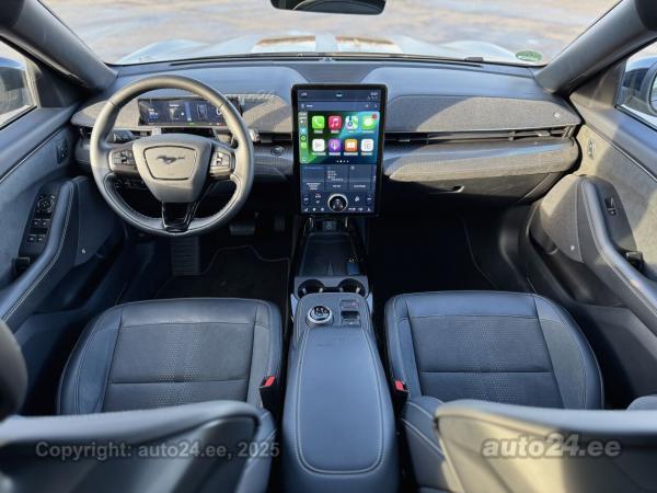 Белый Форд Mustang Mach-E 2023 в Таллин, объемом двигателя 0.00 л и пробегом 20 тыс. км за 51115 €, фото 11 на AUTOMOTO.COM.LV