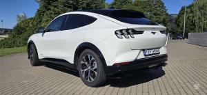 Белый Форд Mustang Mach-E 2023 в Вильнюс, объемом двигателя 0.00 л и пробегом 60 тыс. км за 31700 €, фото 8 на AUTOMOTO.COM.LV
