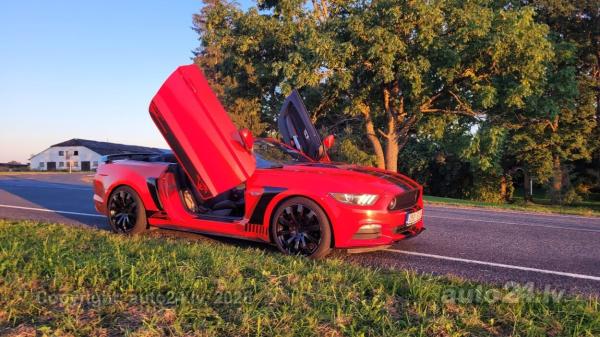 Orange Ford Mustang 2015 in Tallinn, with an engine capacity of 3.70 L and mileage of 201 thousand km for 24900 €, photo 4 on AUTOMOTO.COM.LV