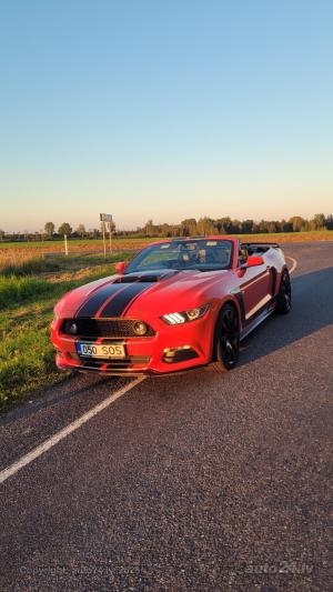 Orange Ford Mustang 2015 in Tallinn, with an engine capacity of 3.70 L and mileage of 201 thousand km for 24900 €, photo 9 on AUTOMOTO.COM.LV