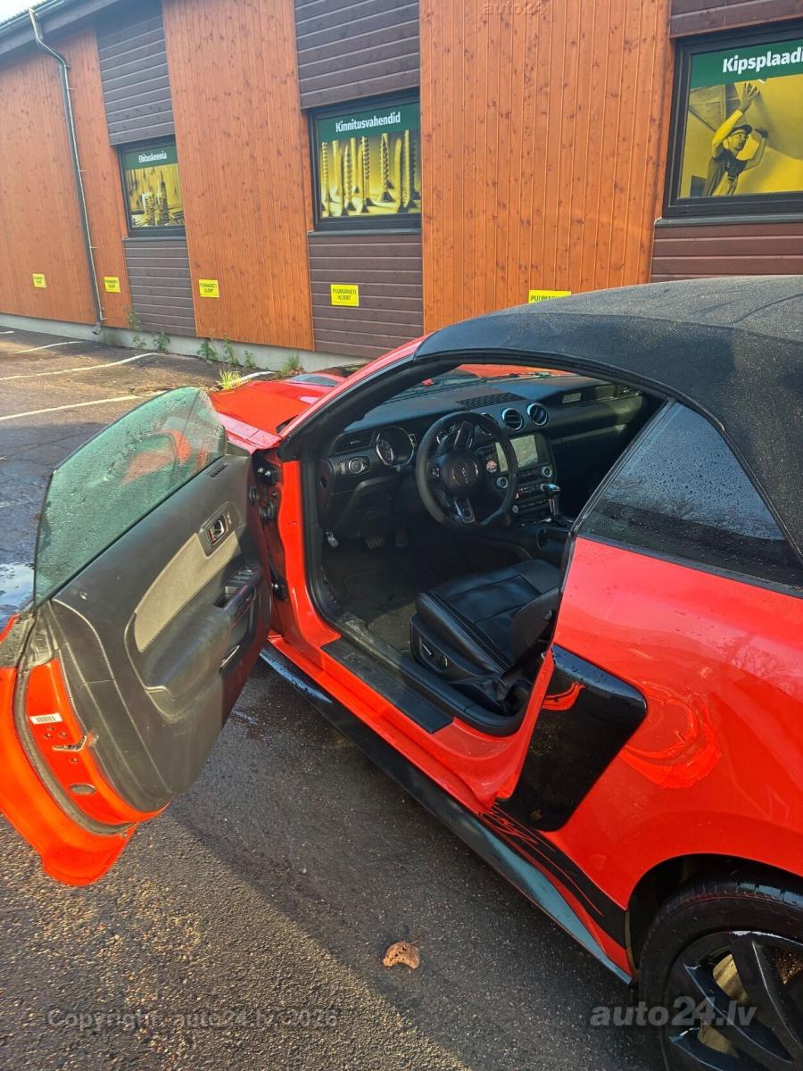 Orange Ford Mustang 2015 in Tallinn, with an engine capacity of 3.70 L and mileage of 201 thousand km for 24900 €, photo 12 on AUTOMOTO.COM.LV