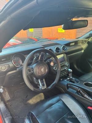 Orange Ford Mustang 2015 in Tallinn, with an engine capacity of 3.70 L and mileage of 201 thousand km for 24900 €, photo 13 on AUTOMOTO.COM.LV