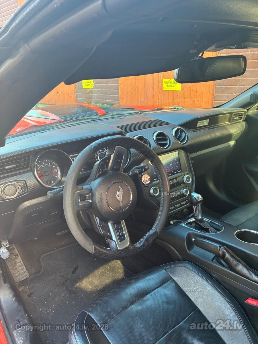 Orange Ford Mustang 2015 in Tallinn, with an engine capacity of 3.70 L and mileage of 201 thousand km for 24900 €, photo 13 on AUTOMOTO.COM.LV